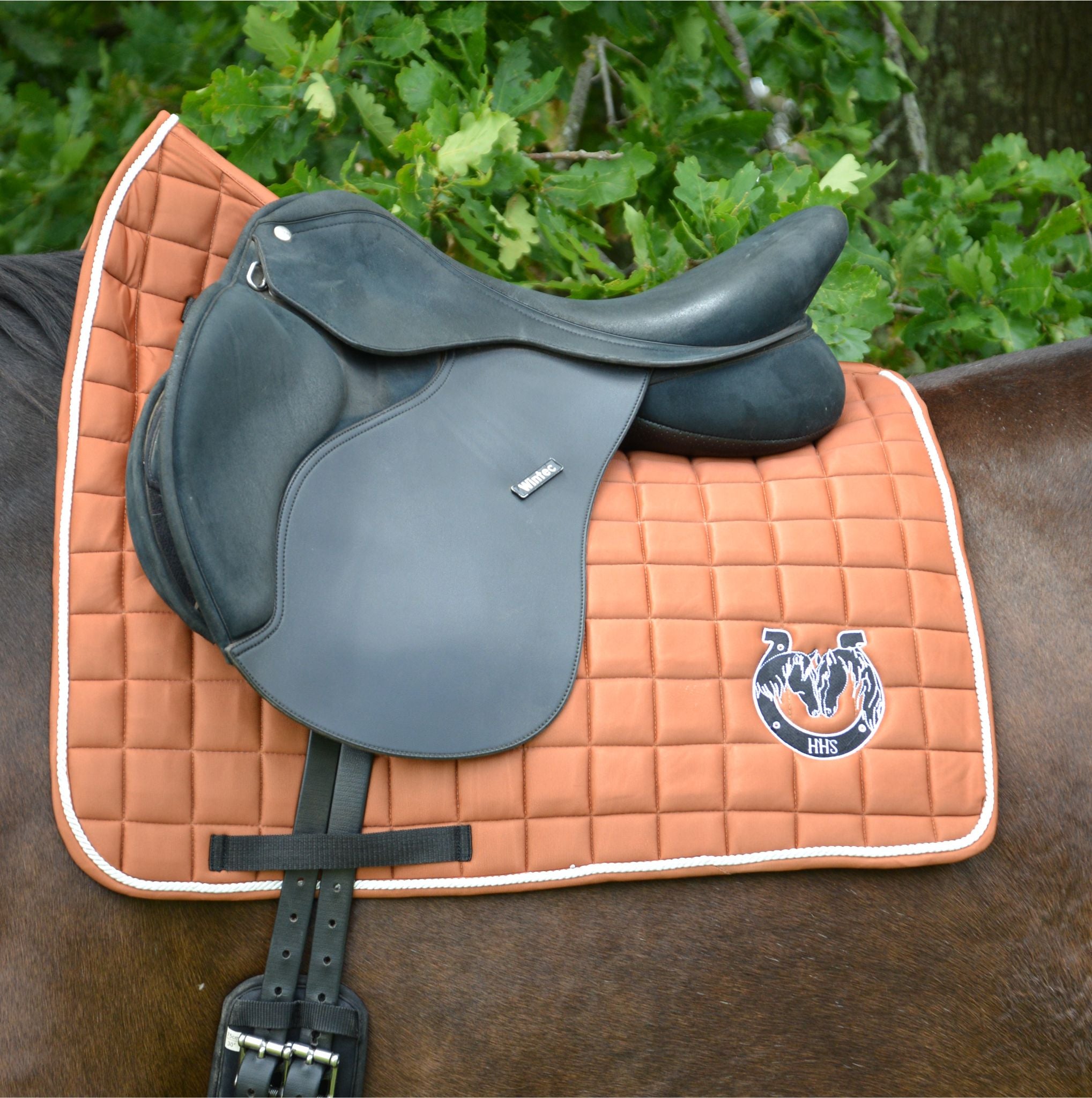 Brown Saddle Pad - Available in Full, Warmblood and Shire Sizes – Heavy ...